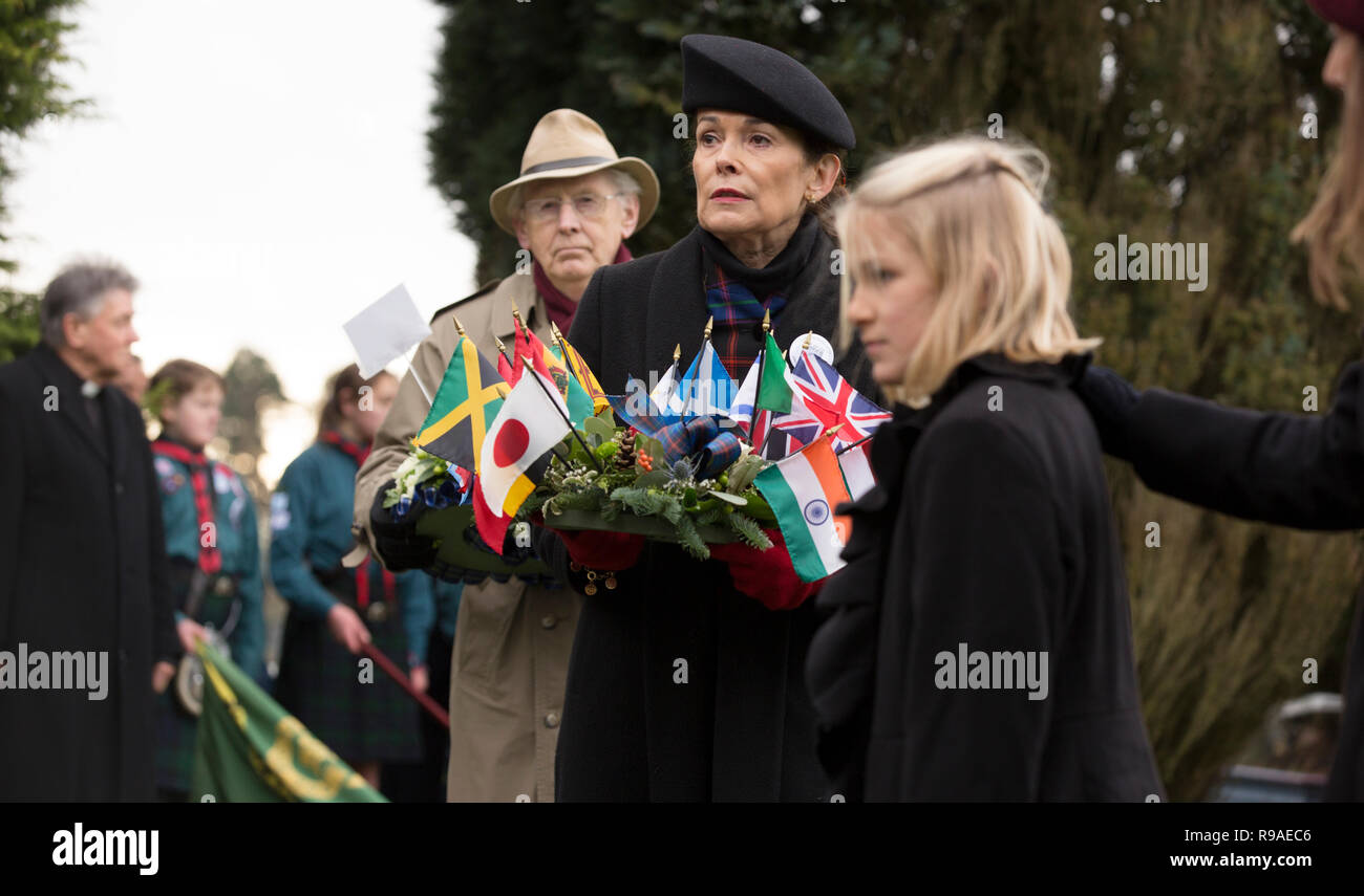 Relatives lay wreath hi-res stock photography and images - Alamy
