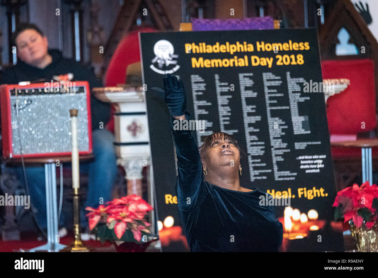 Philadelphia, USA. 20th December, 2018. Hundreds gather for the annual ...