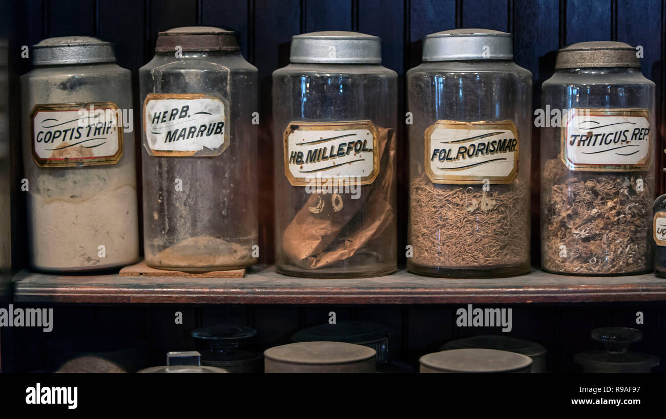 Pharmacy museum new orleans hi-res stock photography and images - Alamy