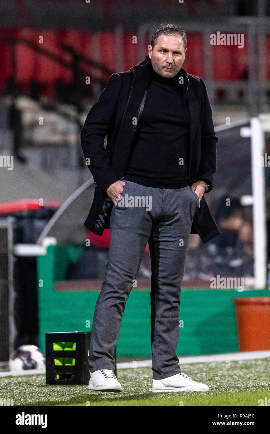 Scott calderwood hi-res stock photography and images - Alamy