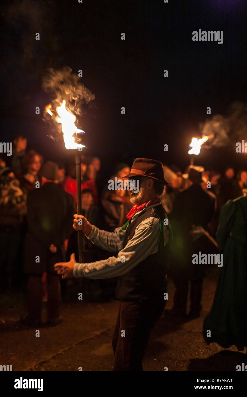 Old glory molly dancers hi-res stock photography and images - Alamy