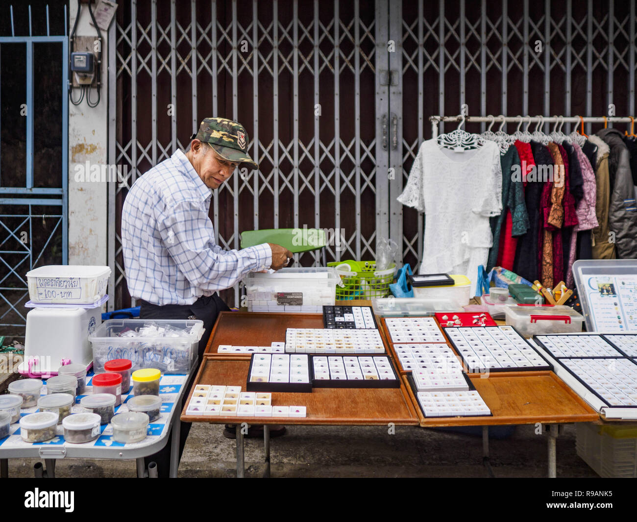 Thai gem stones hi-res stock photography and images - Alamy
