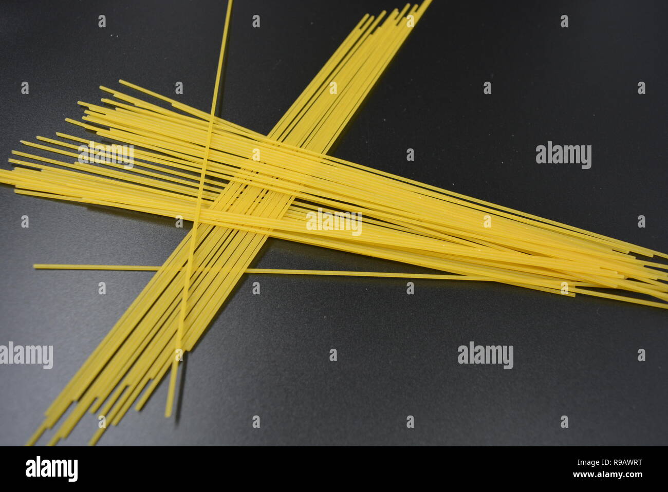 Long dry vermicelli, Italian pasta spaghetti from hard wheat varieties ...