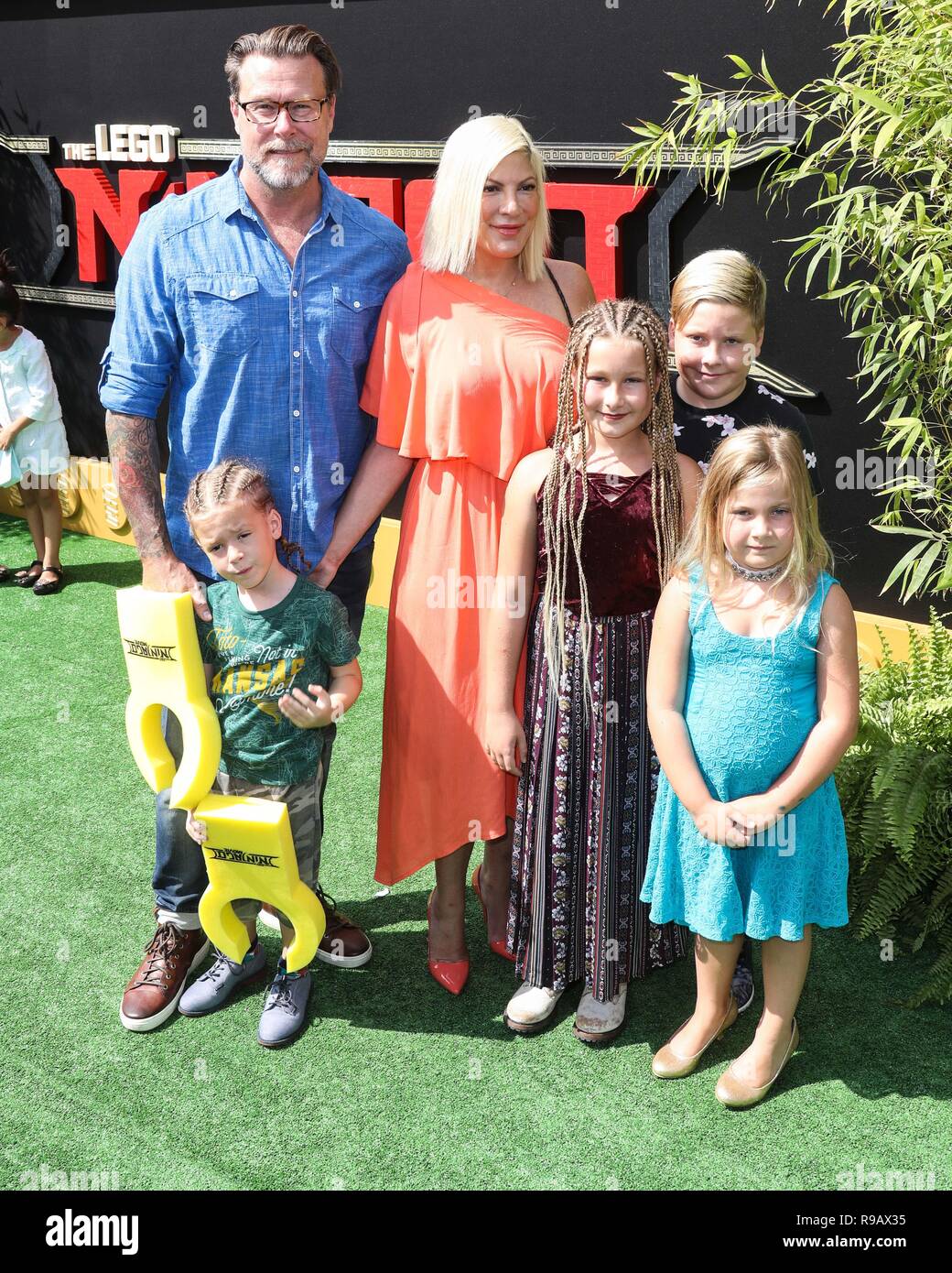 WESTWOOD, LOS ANGELES, CA, USA - SEPTEMBER 16: Tori Spelling, Dean ...