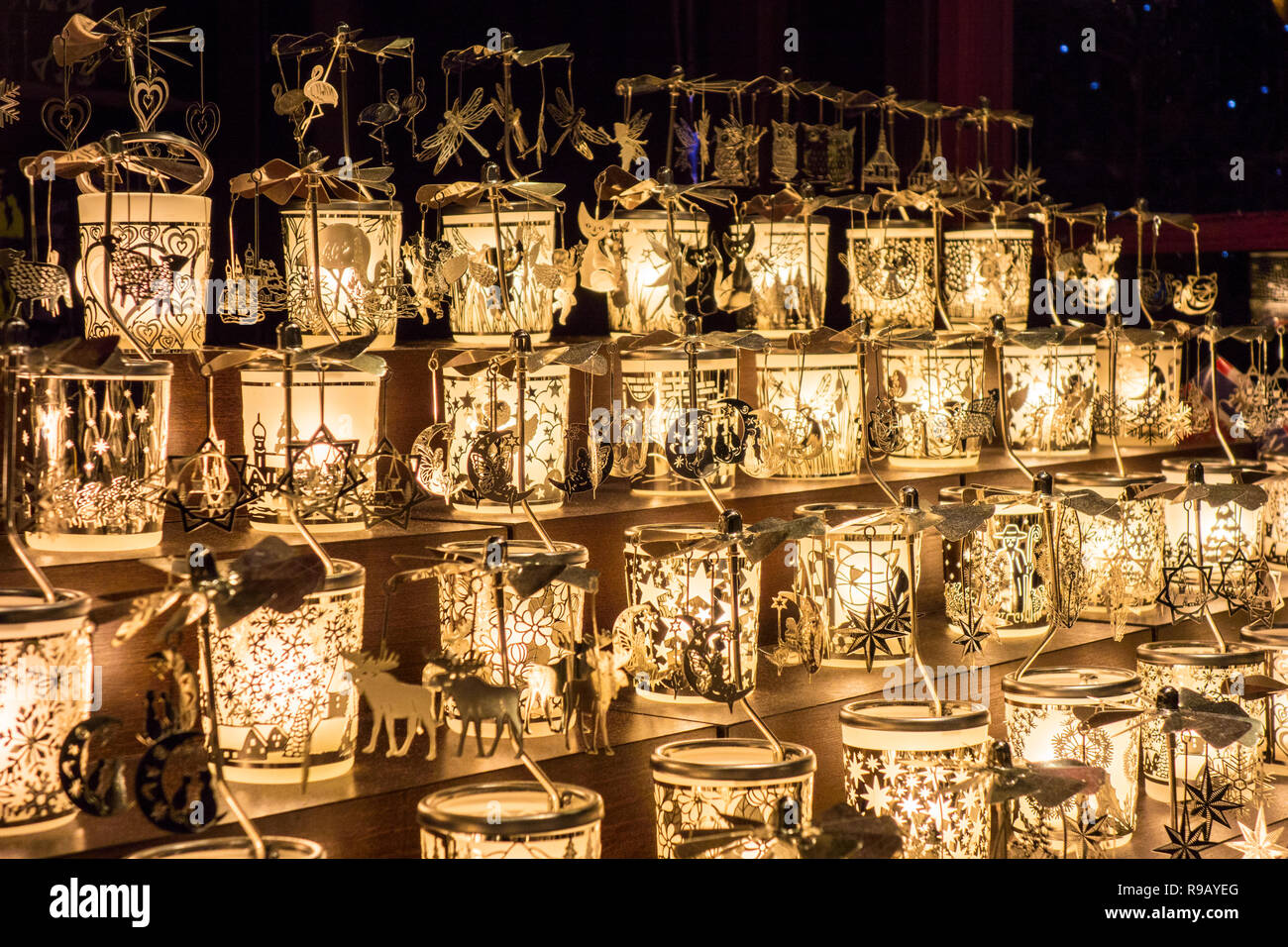 Christmas candle holders hi-res stock photography and images - Alamy