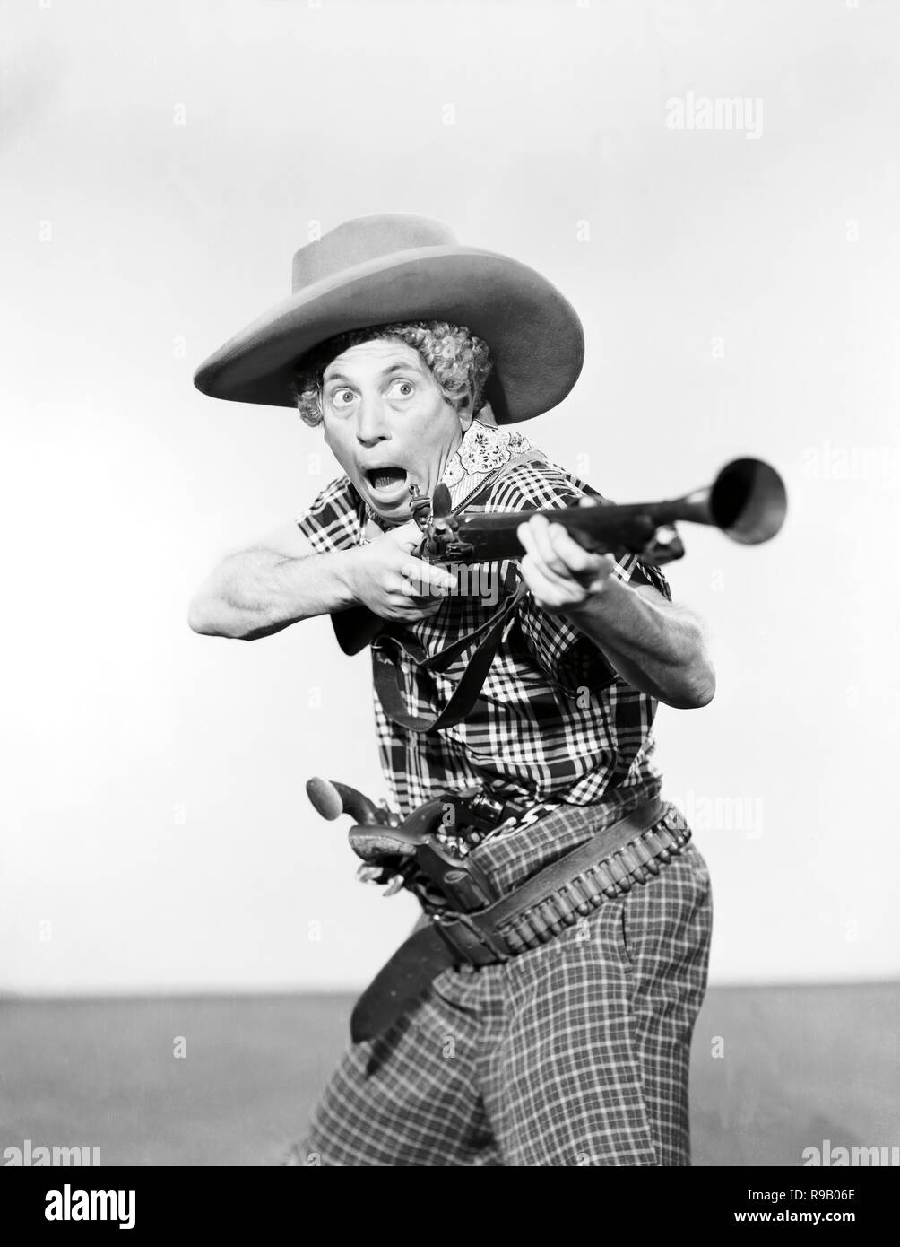 Go west 1940 harpo marx hi-res stock photography and images - Alamy