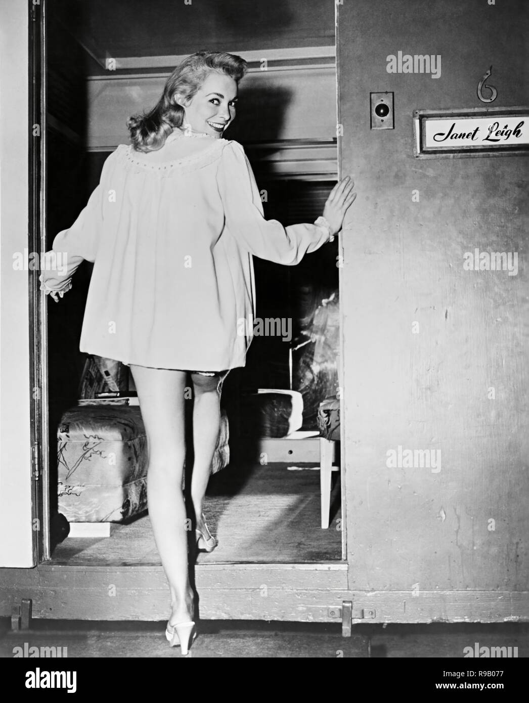 Janet leigh hi-res stock photography and images - Alamy