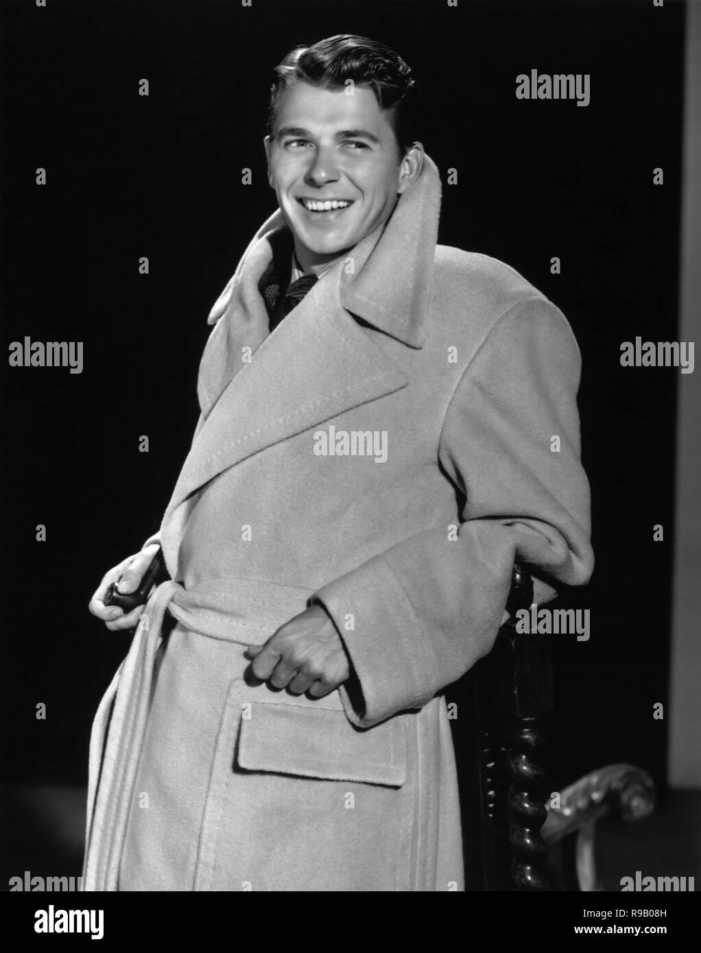 Mans overcoat hi-res stock photography and images - Alamy