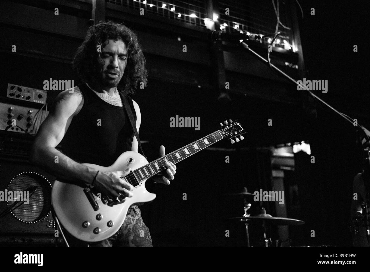 John fairhurst guitarist hi-res stock photography and images - Alamy