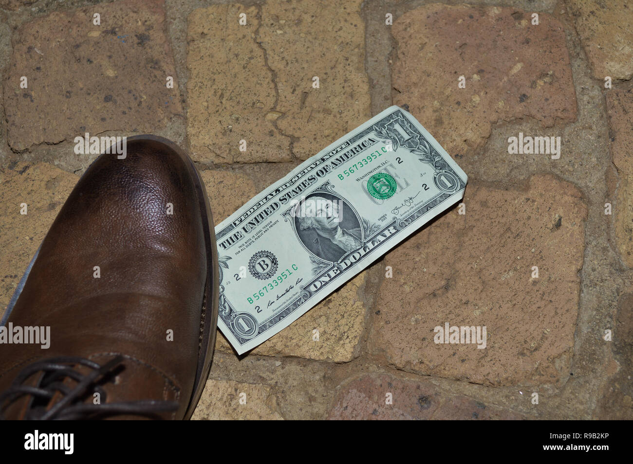 Boot money hi-res stock photography and images - Alamy