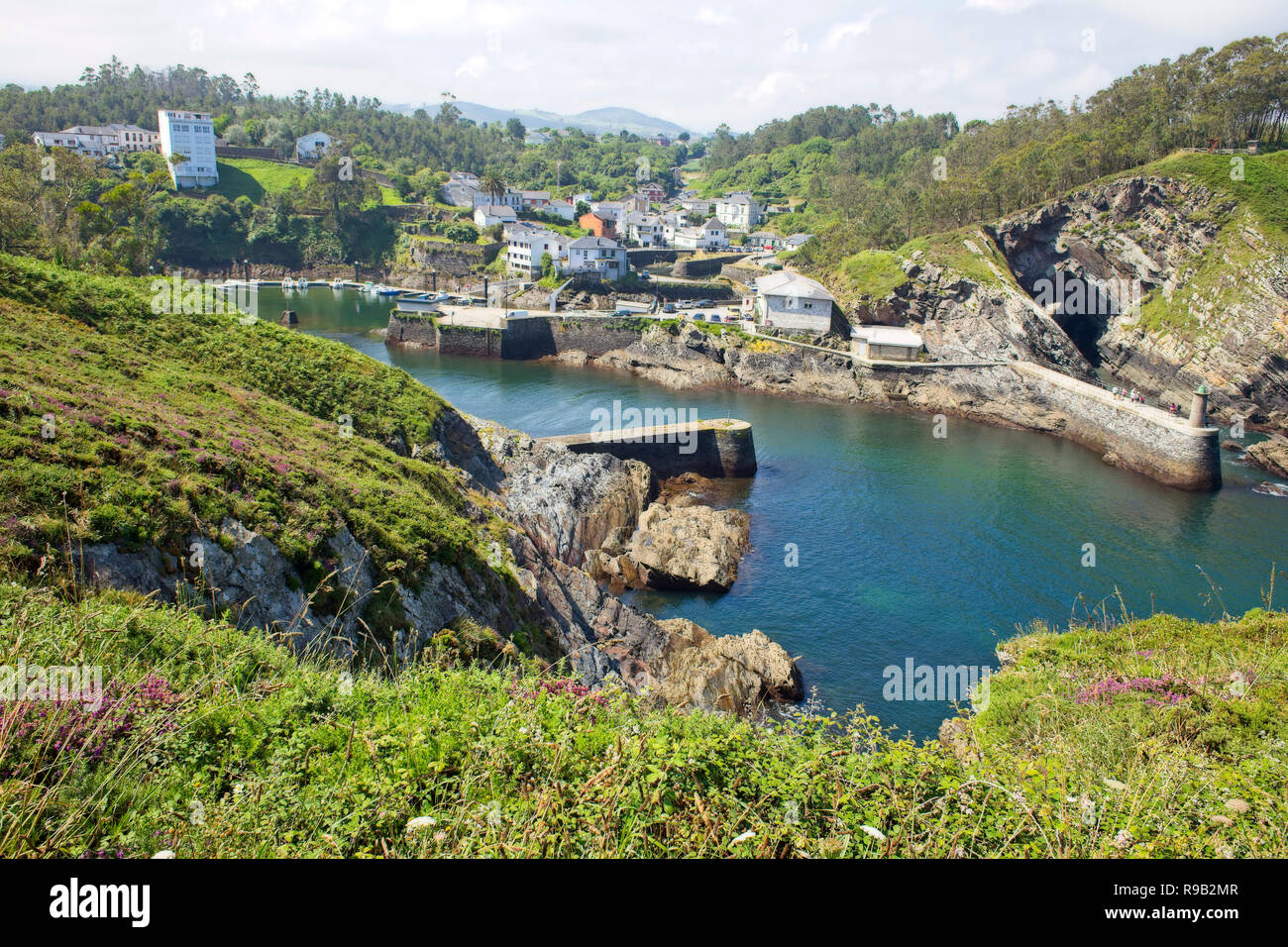 The harbour at Viavelez, Asturias, Spain Stock Photo - Alamy