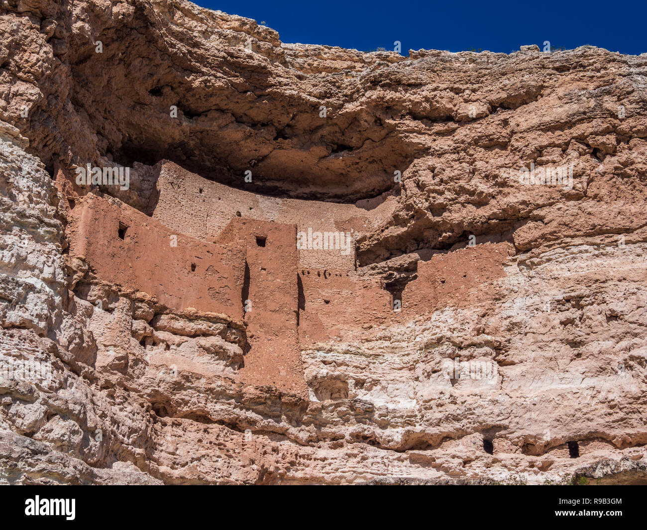 Southern Sinagua pueblo Indian ruins, Montezuma Castle National ...