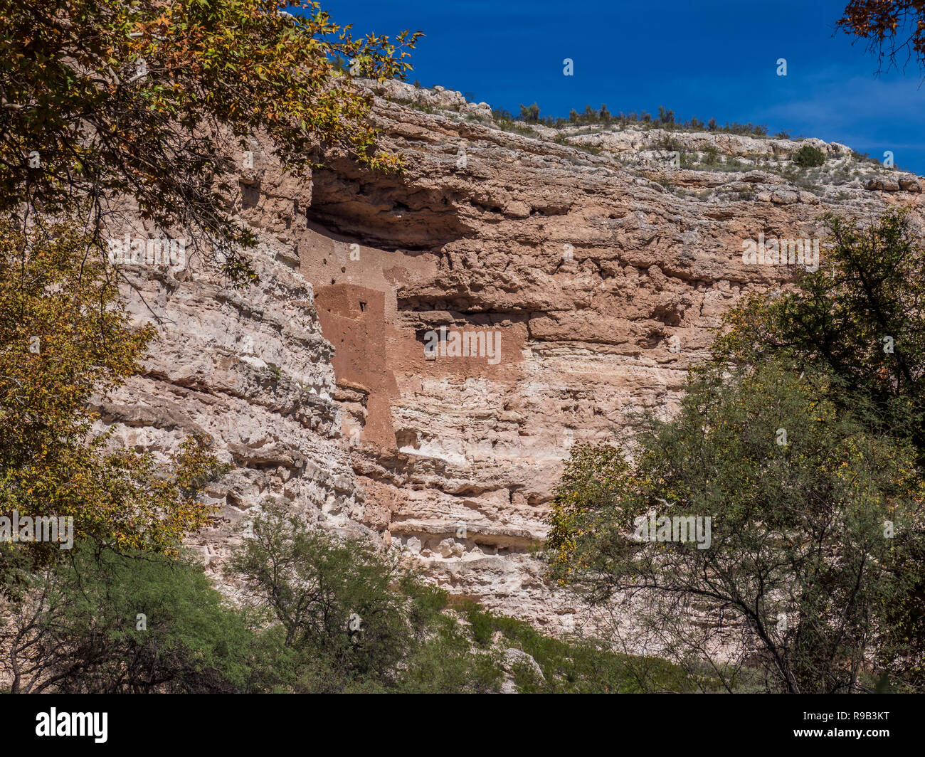 Southern Sinagua pueblo Indian ruins, Montezuma Castle National ...