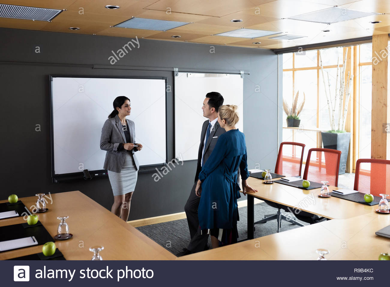 Business people talking conference hi-res stock photography and images ...