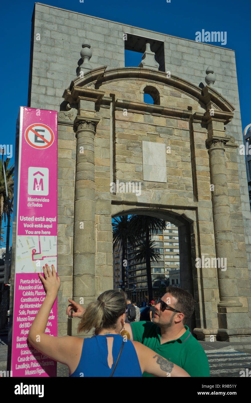 Entrance gate to the old colonial town in the Plaza Independencia in ...