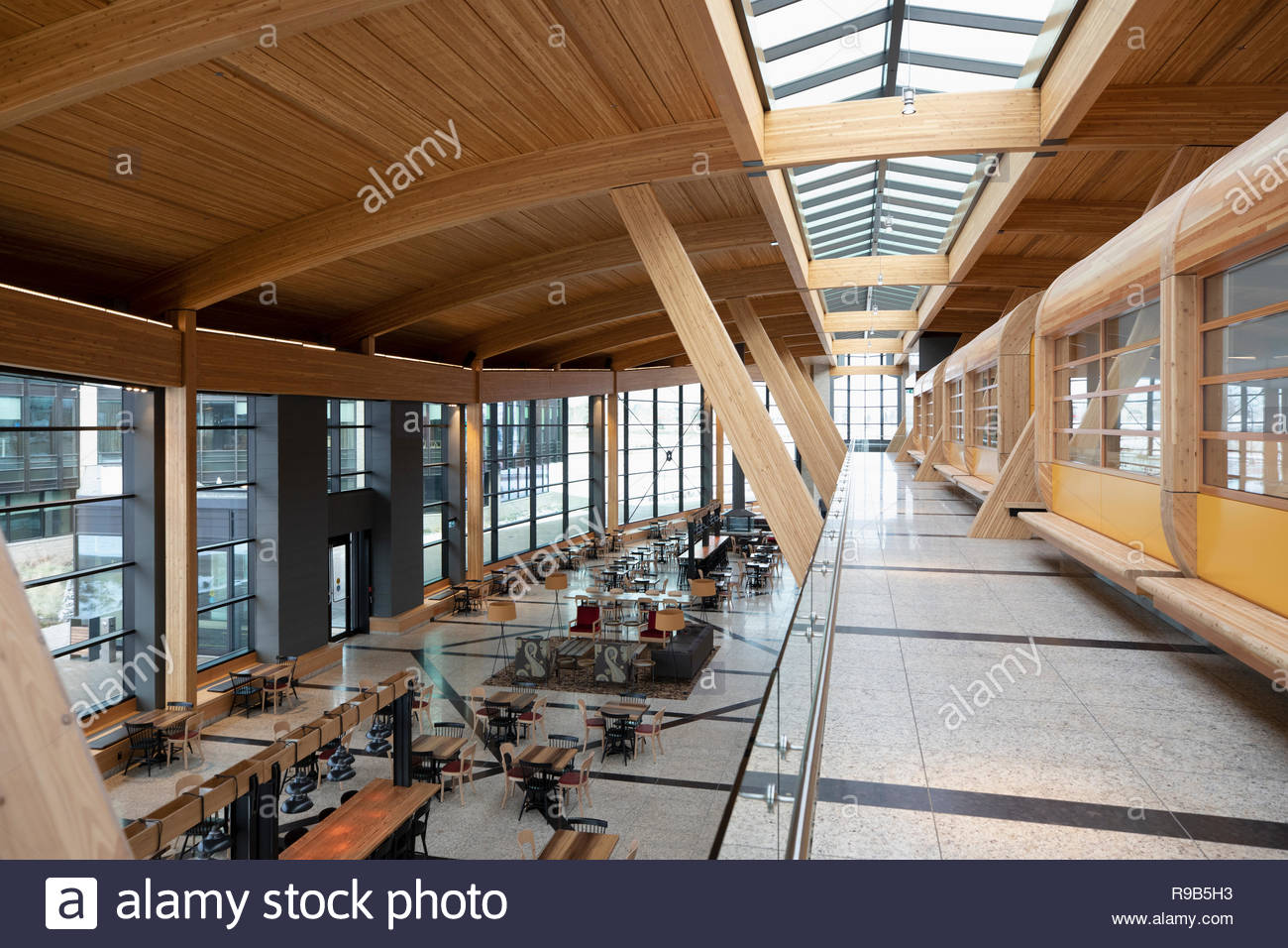 Office balcony hi-res stock photography and images - Alamy