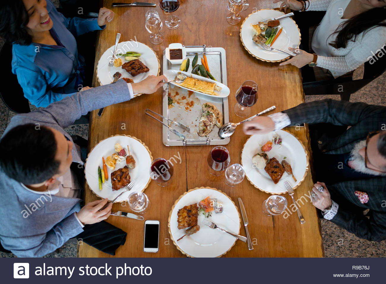 Group of people table from above hi-res stock photography and images ...