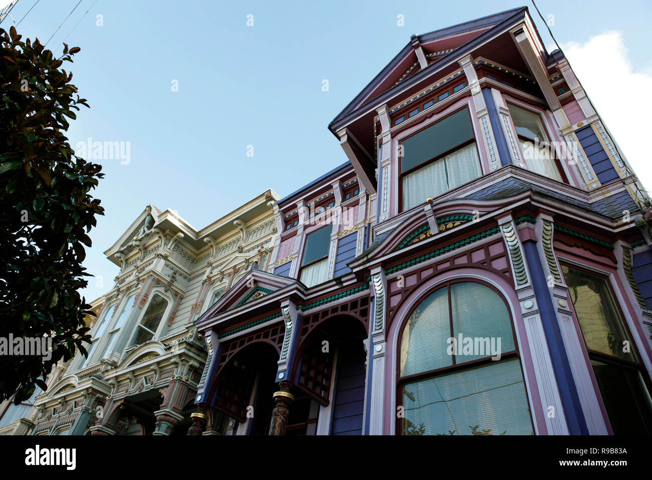 Victorian style residences hi-res stock photography and images - Alamy