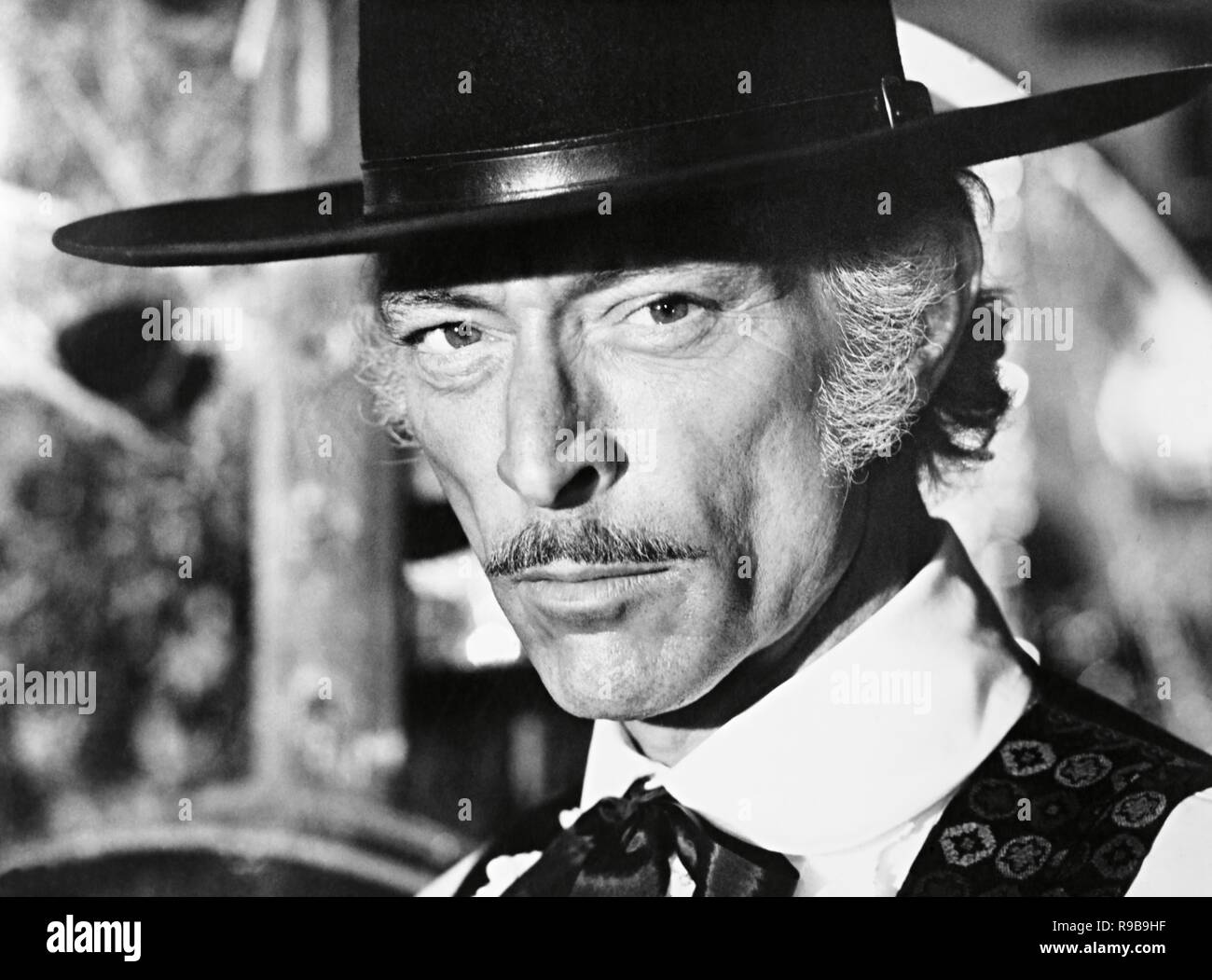 Lee van cleef as sabata film title return of sabata hi-res stock ...