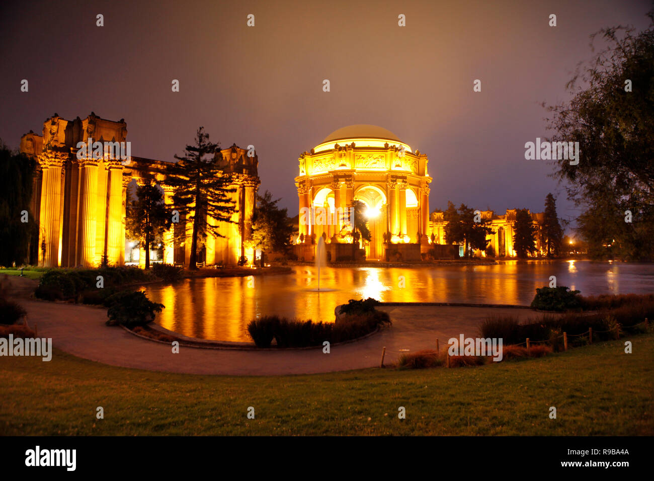 Cannon rotunda hi-res stock photography and images - Alamy