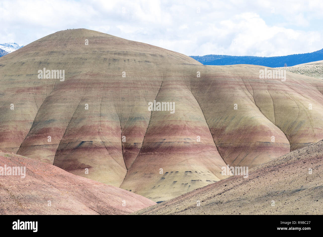 Painted hills background hi-res stock photography and images - Alamy