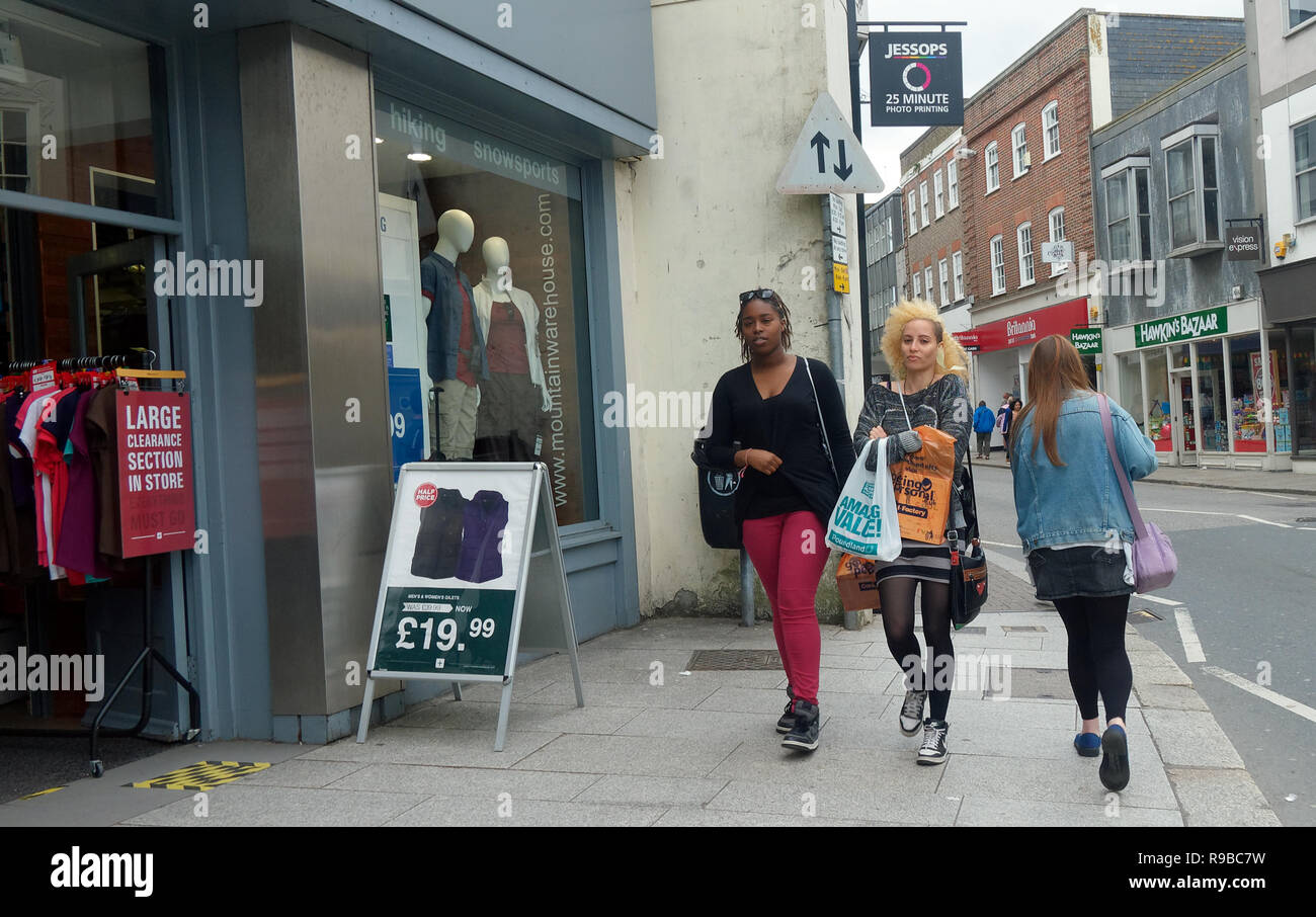 UK High street shoppers Stock Photo - Alamy