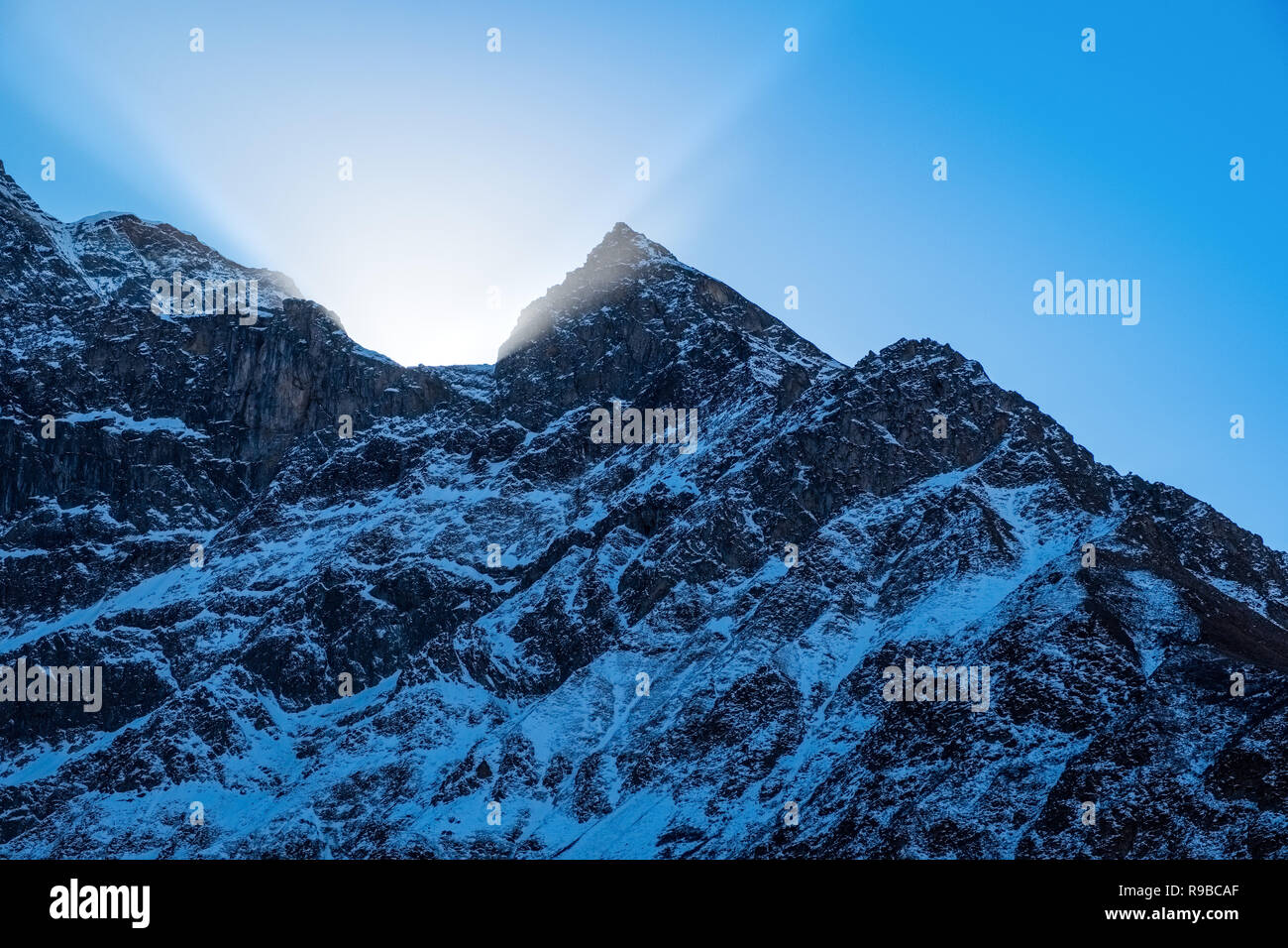 Himalayas at sunrise hi-res stock photography and images - Alamy
