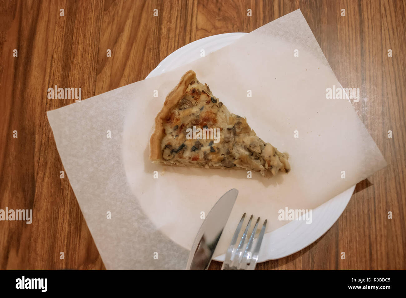 Pice of paper hi-res stock photography and images - Alamy