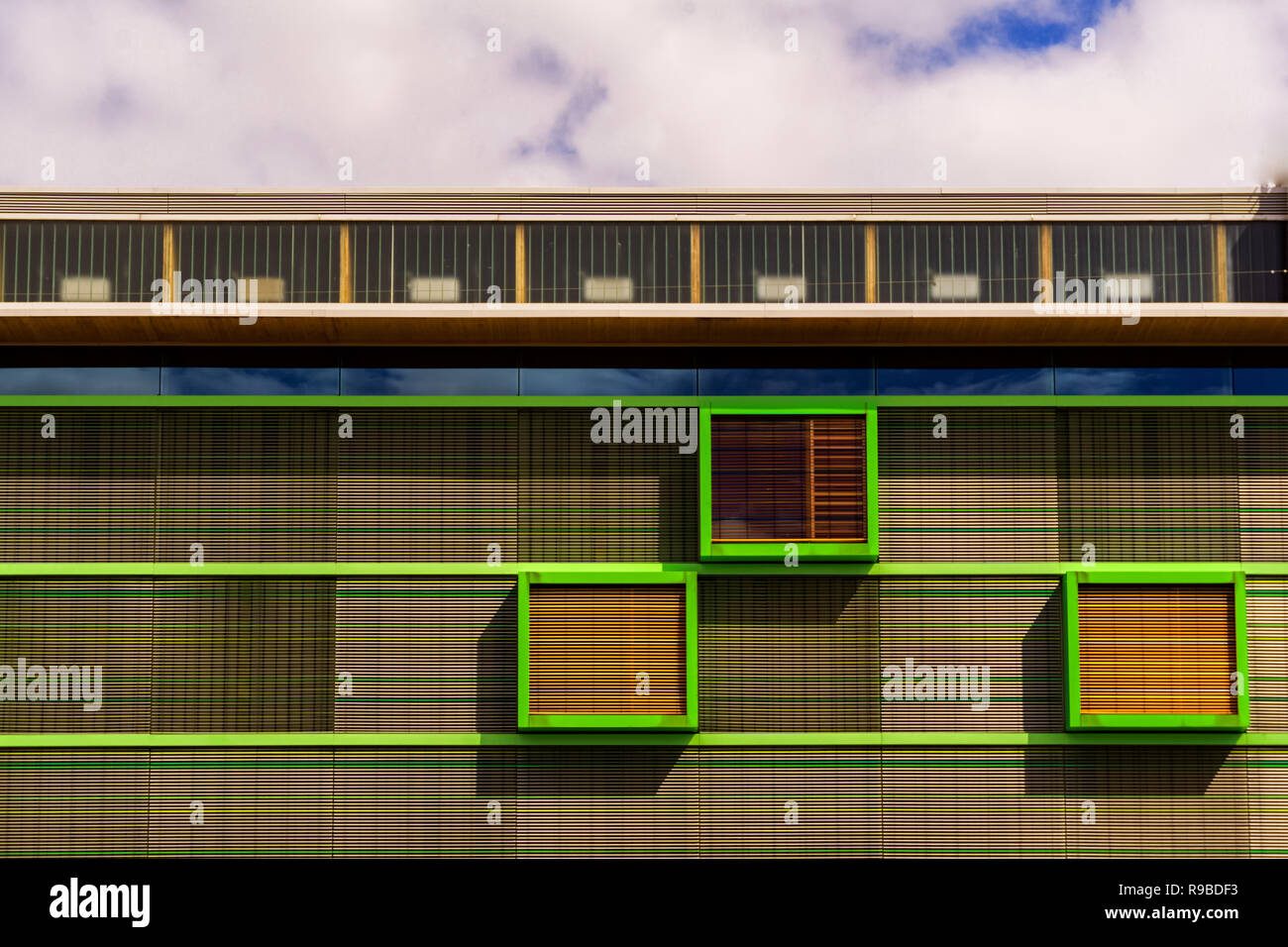 The upper part of a modern building hi-res stock photography and images ...