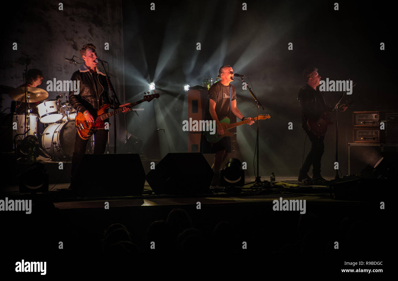 Travis live at o2 apollo Manchester Stock Photo - Alamy
