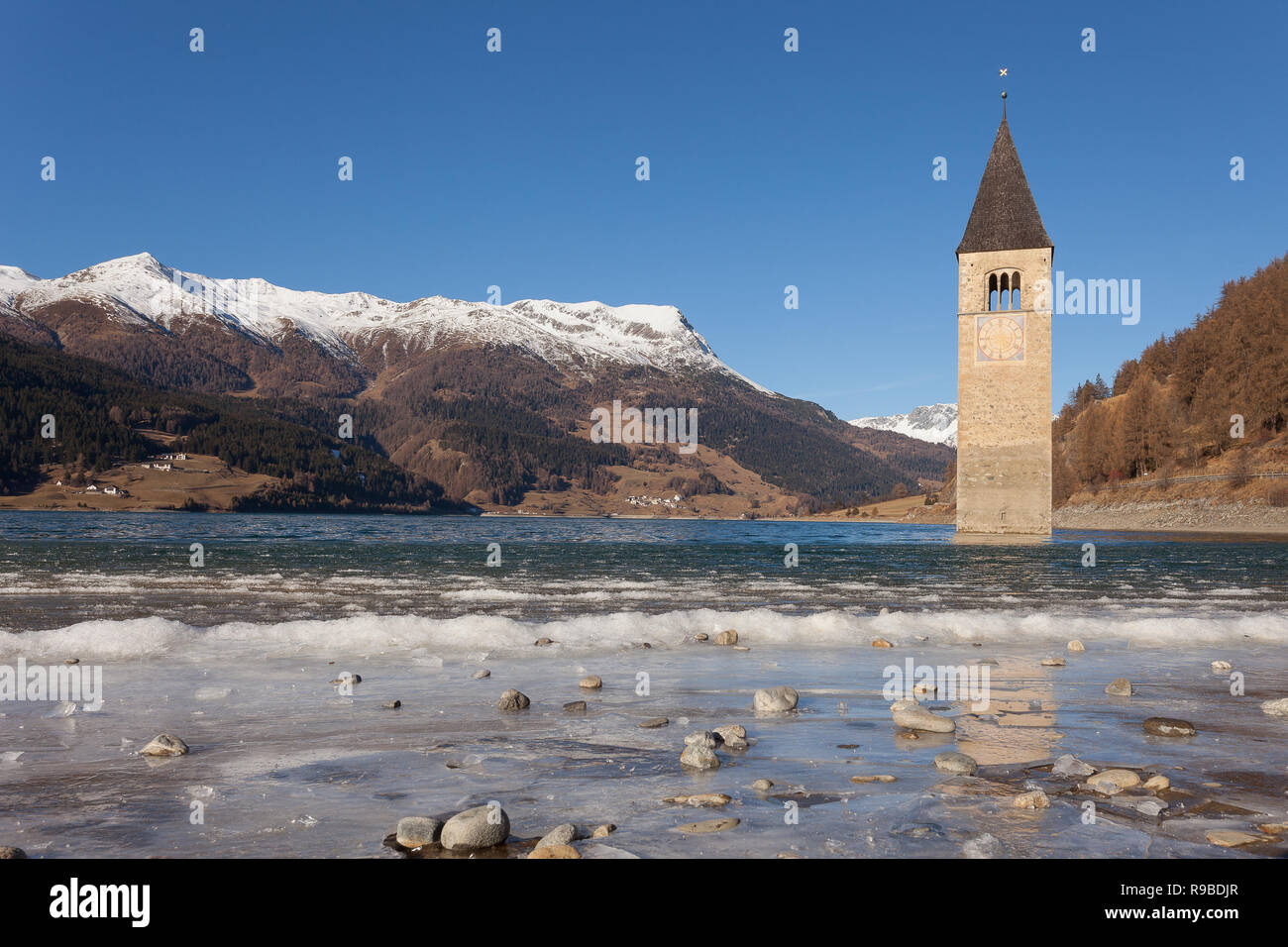 Lake reschen bell tower hi-res stock photography and images - Alamy
