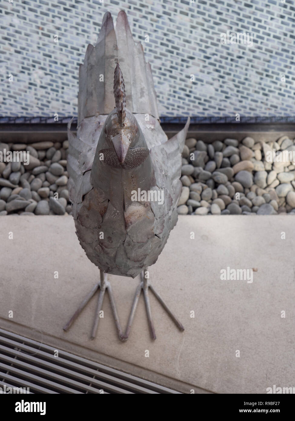 Metal Sculpture Of A Rooster Stock Photo - Alamy