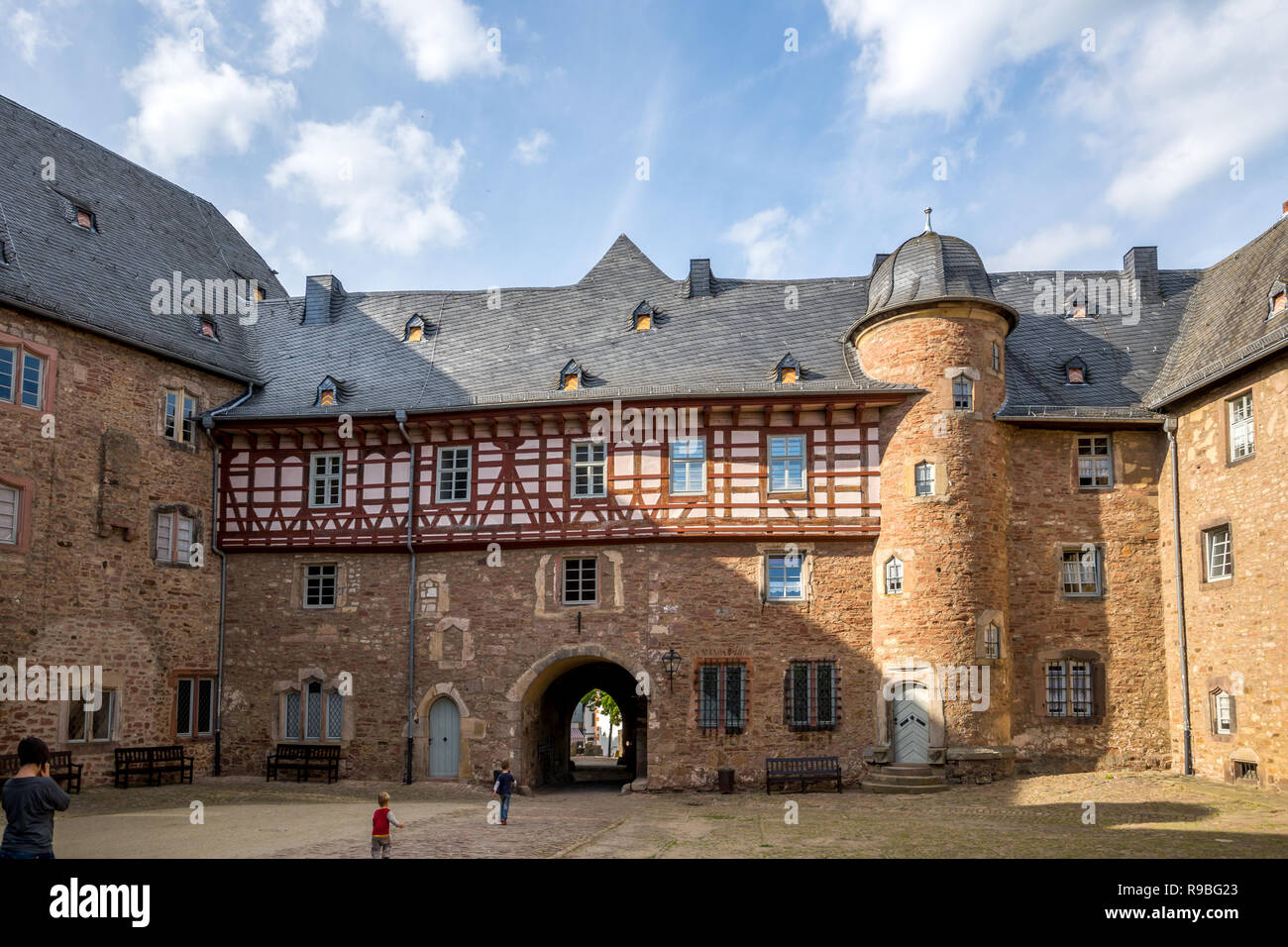 Brothers grimm house steinau der hi-res stock photography and images ...