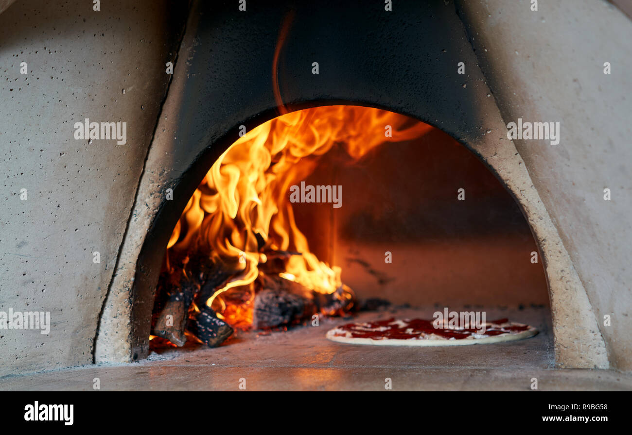 wood-fired pizza oven Stock Photo - Alamy