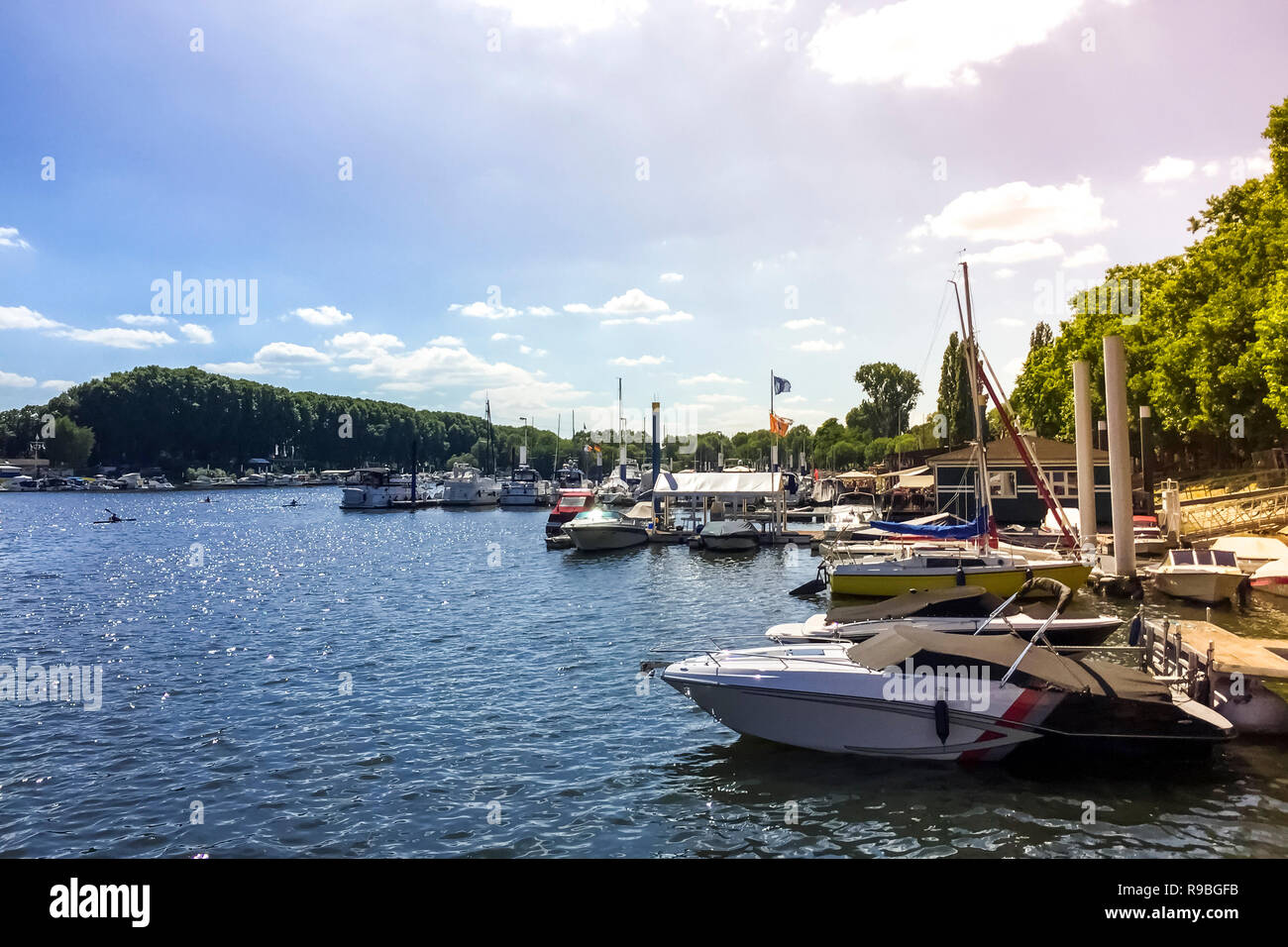 Schiersteiner High Resolution Stock Photography and Images - Alamy