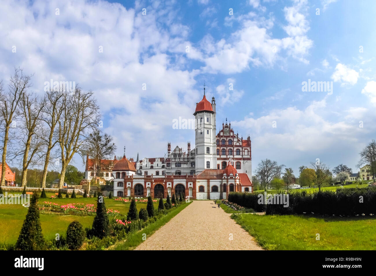 Basedow castle hi-res stock photography and images - Alamy