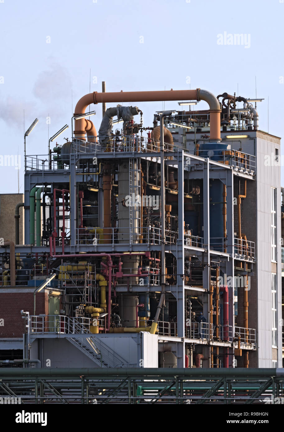 Colorful piping and many piping systems of a chemical plant Stock Photo ...