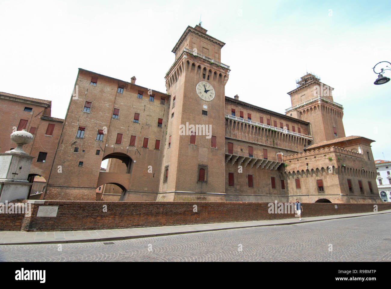 Castello estense interior ferrara italy hi-res stock photography and ...
