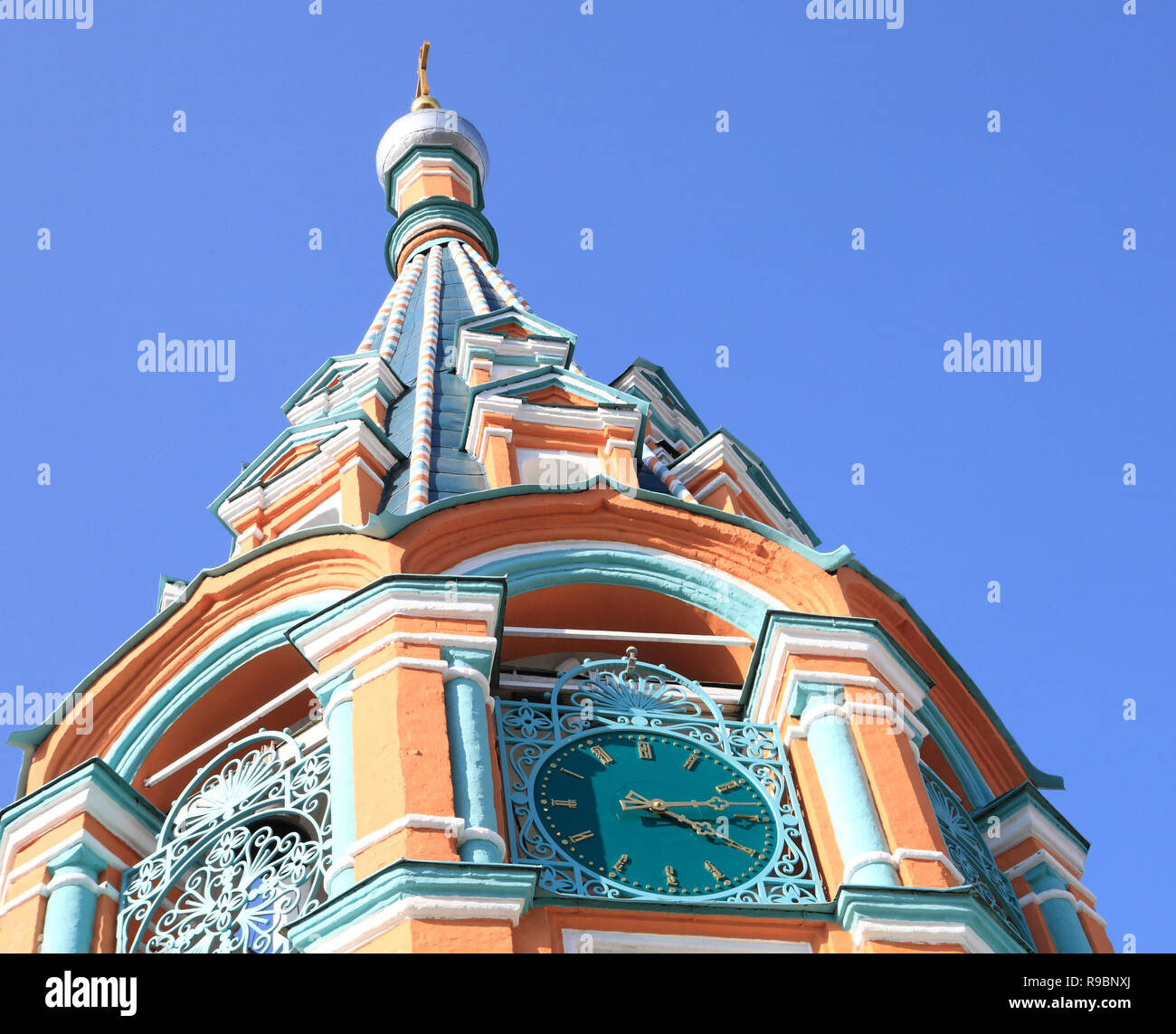 church in the daytime Stock Photo - Alamy