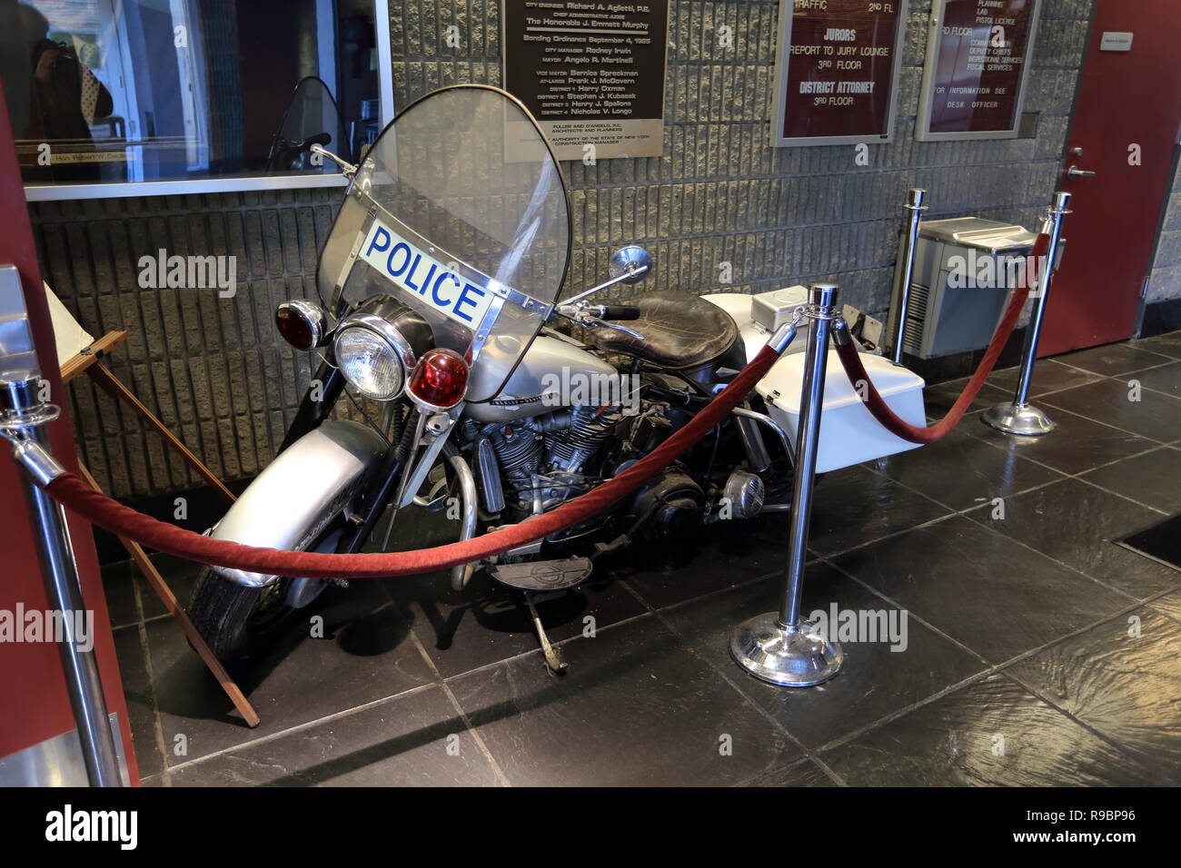 Harley davidson police motorcycle hi-res stock photography and images ...