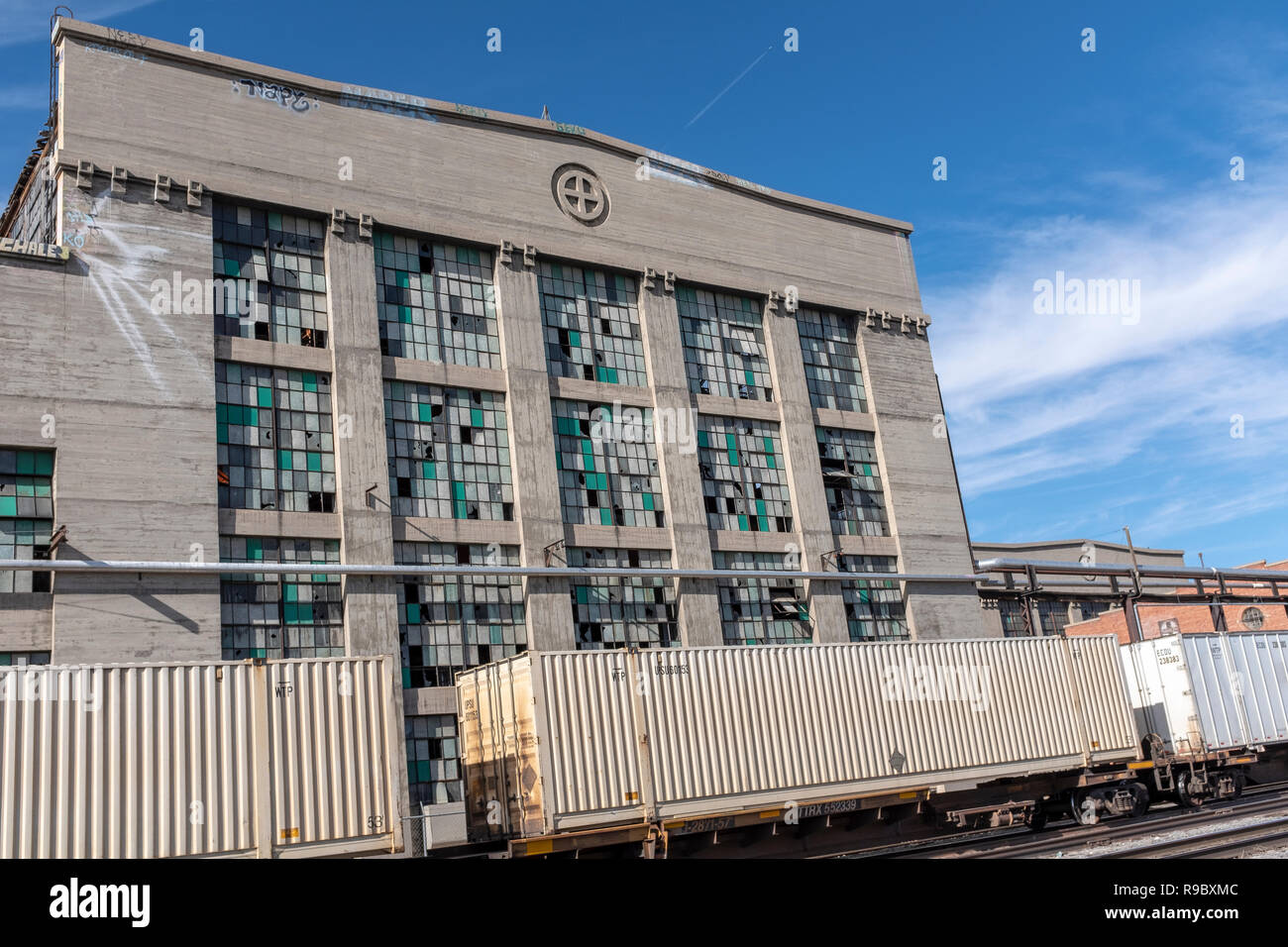 Rail yard buildings hi-res stock photography and images - Alamy