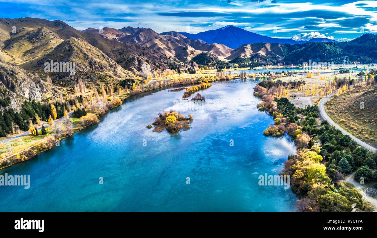 Lake Benmore New Zealand Stock Photo - Alamy