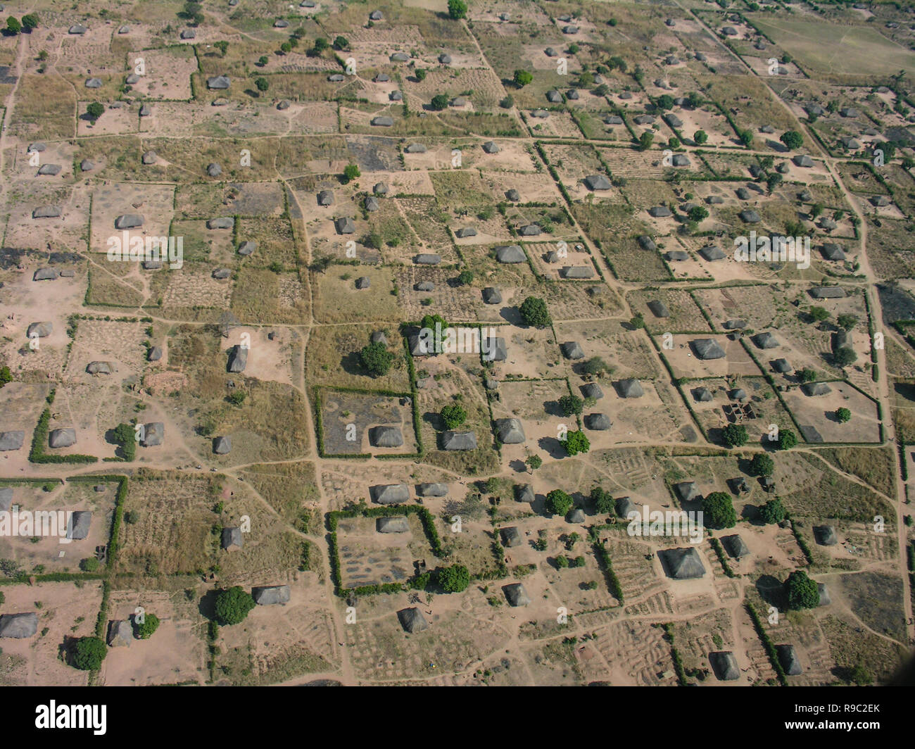 Congolese village hi-res stock photography and images - Alamy