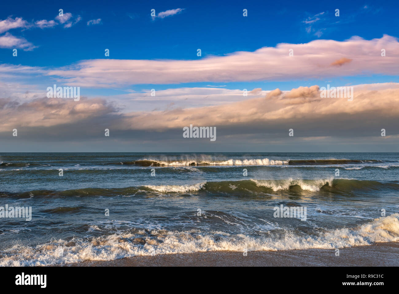 Storm stormy tempestuous view waves hi-res stock photography and images ...