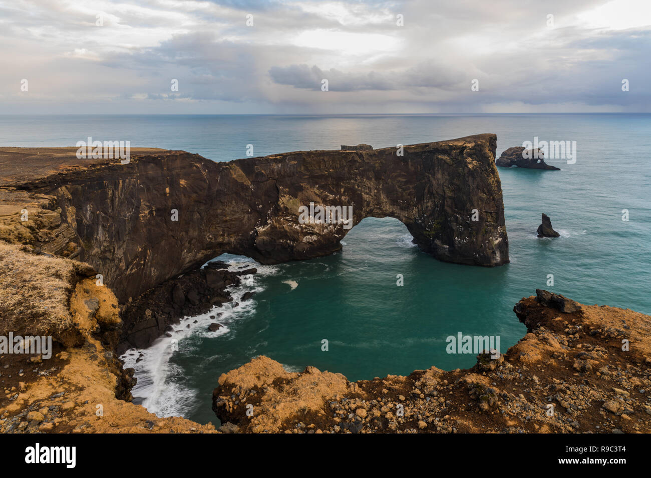 Dyrholaey rock hi-res stock photography and images - Alamy