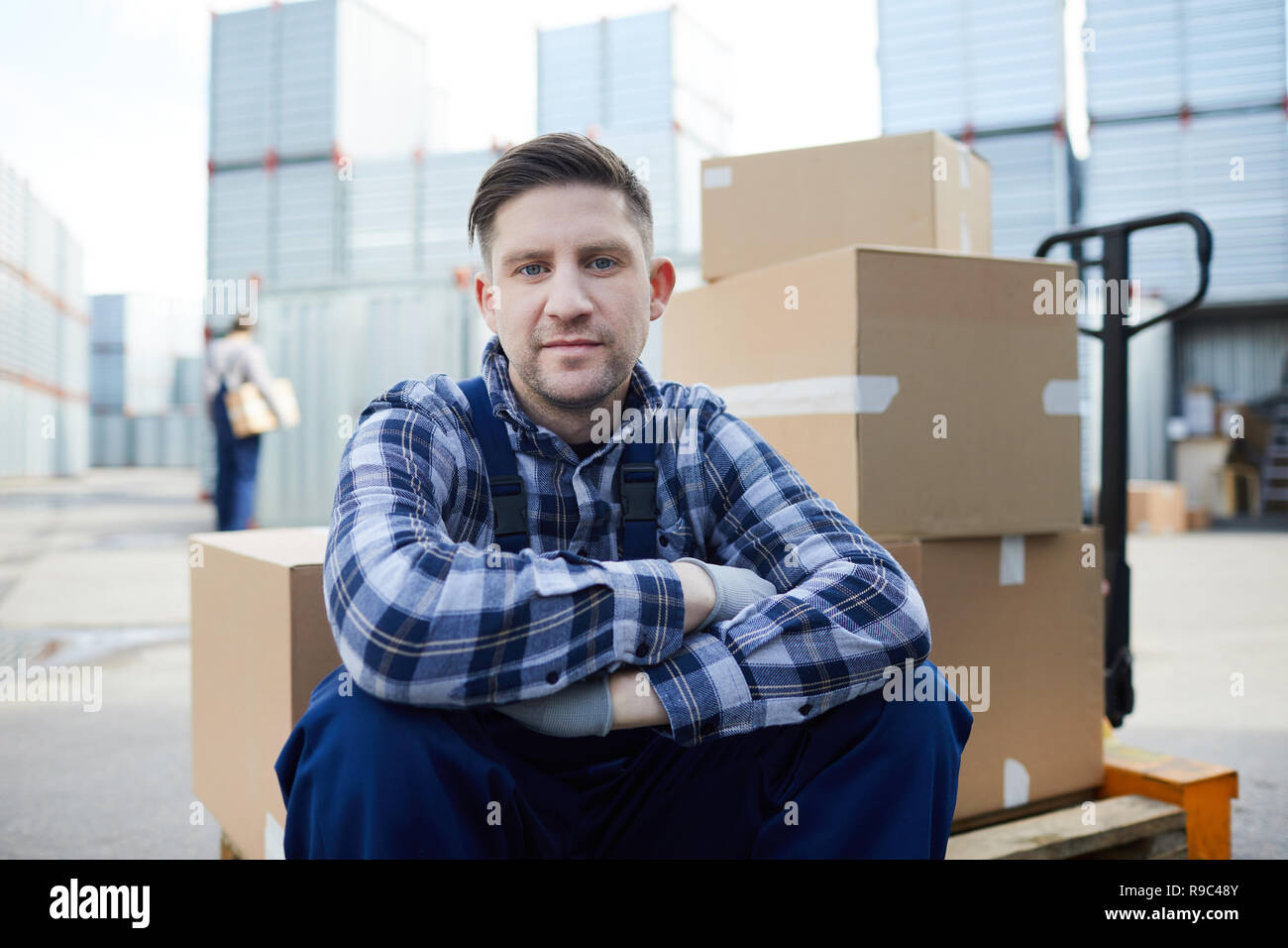 Load cart hi-res stock photography and images - Alamy