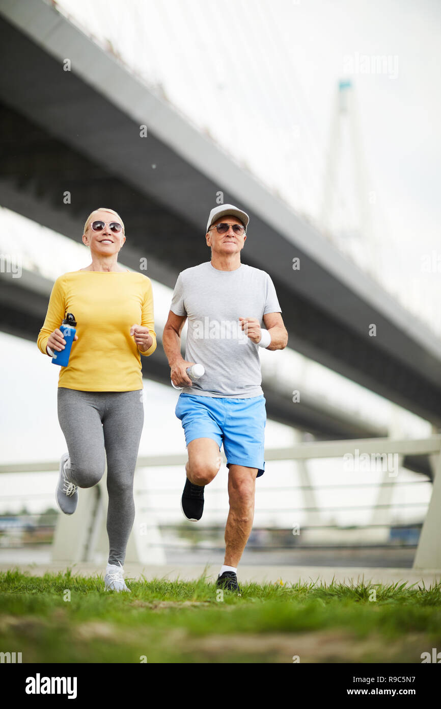 Man practicing running hi-res stock photography and images - Alamy