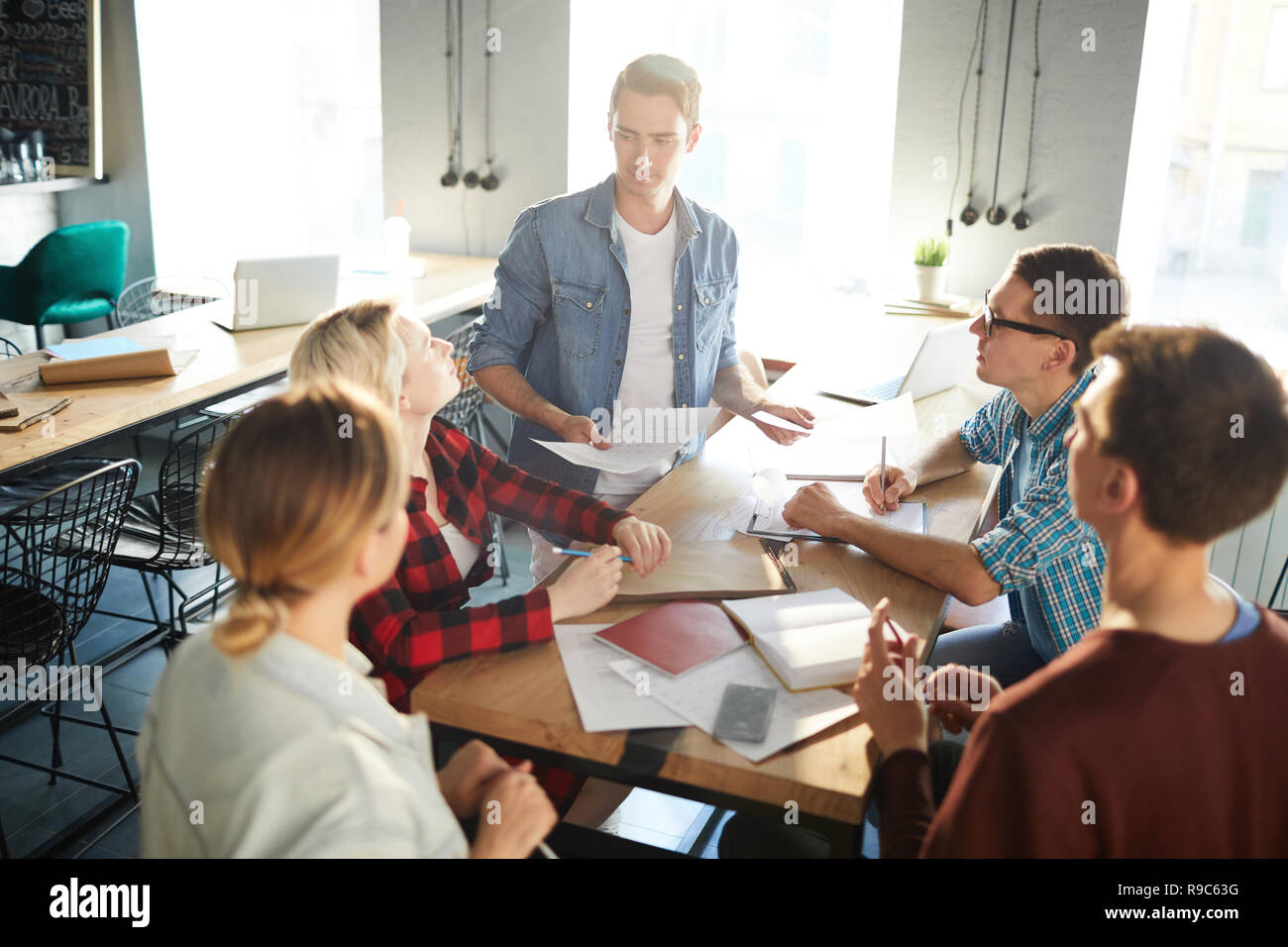 Employees in office Stock Photo - Alamy