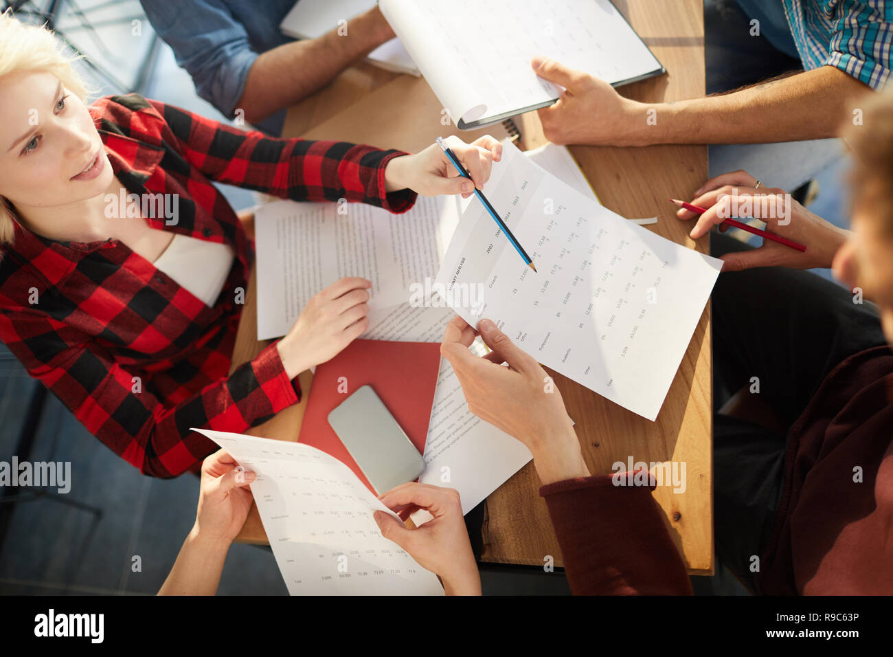 Important paper explaining hi-res stock photography and images - Alamy