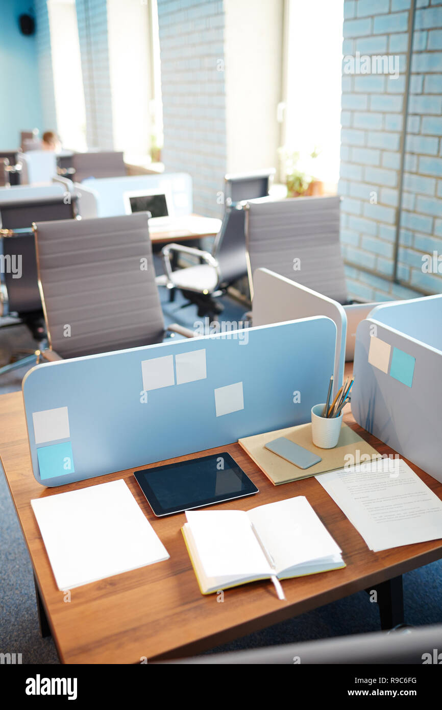 Empty corporate office space hi-res stock photography and images - Alamy
